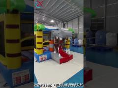 Casa gonfiabile a tema giungla con squalo di alta qualità per bambini