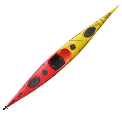 China Aquaglide Overzeese het Reizen Kajak Chelan 5mm Enig Persoonsplastiek 5.0m*0.6m Te koop