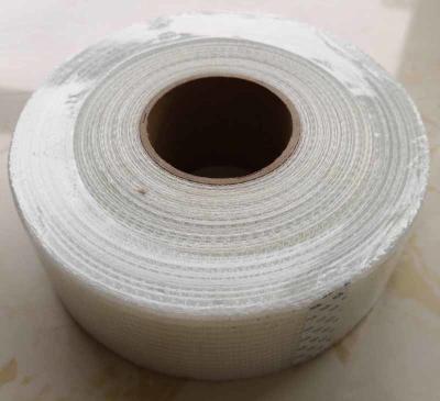 Cina Nastro appiccicoso della maglia dell'alta vetroresina adesiva per la lacuna della parete che ripara materiale in vendita