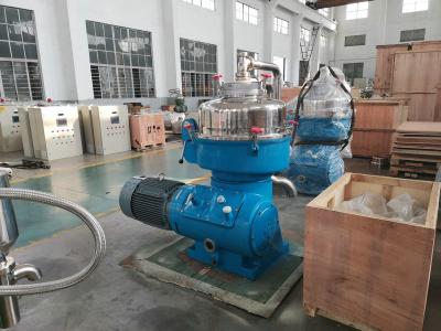 China Smooth Operating Centrifugal Oil Water Separator Self Cleaning PLC Control for sale