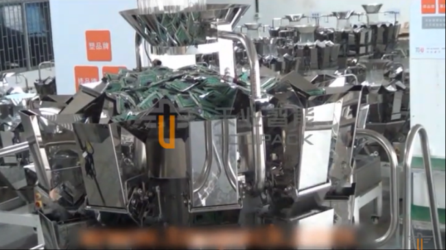SUS304 Bag In Bag Packaging Machine in operation packaging soybean powder
