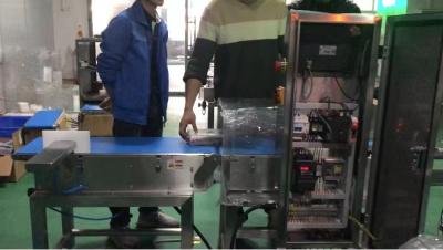 China SUS304 High Speed Check Weigher 150BPM 0.5KW For Cosmetic for sale