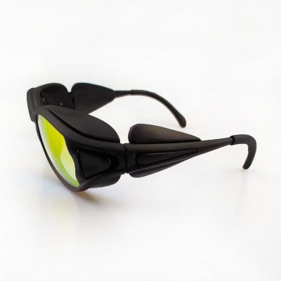 Cina Glassess protettivi della radura della struttura 9900nm-11100nm del nero di occhiali di vetro degli occhiali di protezione di sicurezza dei laser di CO2 in vendita