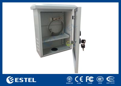 China Revestimento personalizado para montar postes com peças de instalação SS304 para aplicações ao ar livre à venda