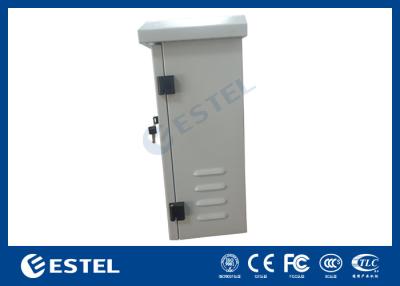 China Revestimento personalizado para montar postes com peças de instalação SS304 para aplicações ao ar livre à venda