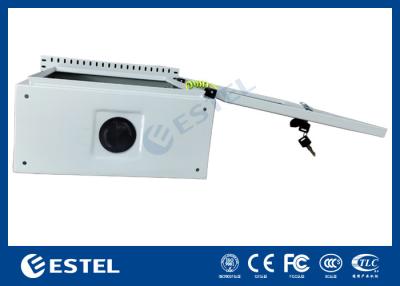 China Revestimento personalizado para montar postes com peças de instalação SS304 para aplicações ao ar livre à venda