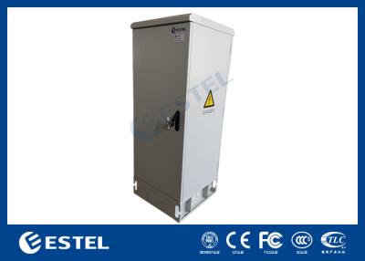 中国 IP65 屋外通信キャビネット ダブルドア 天然換気付き アルミプレート 販売のため