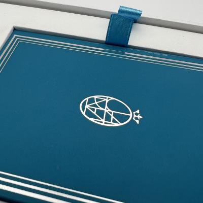 China Tape Closure Cardboard Gift Packaging Boxes Multi colored For Gift Wrapping for sale