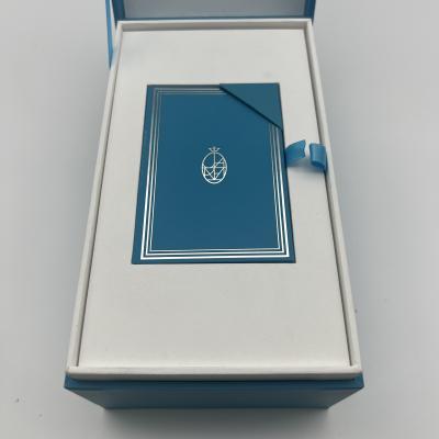 China Tape Closure Cardboard Gift Packaging Boxes Multi colored For Gift Wrapping for sale