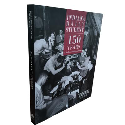 Cina Esclusiva stampa a doppio lato del libro da tavola: scopri le complessità di 150 anni Indiana Daily Students in vendita