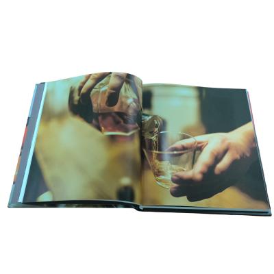 Cina Come essere un Bourbon Badass Glossy Art Paper Smyth Costo Hardcover Coffee Table Book Stampa Con Giacca in vendita