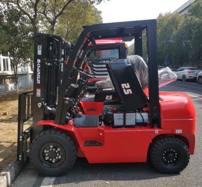 Cina Camion forklift per magazzini CPCD30 Altezza di sollevamento 3M 40KW 3T Camion forklift diesel in vendita