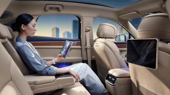 Huawei Aito EV Car M7 M5 1220km Range Harmony OS Electric Car Automobile Used Cars Adults Hybrid SUV in Uz