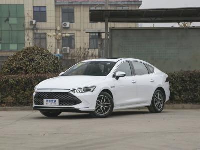 中国 小型セダン 電気自動車 バイド・チン・プラス 2023年チャンピオン Dm-I 55km 5人座 プラグインハイブリッド 販売のため