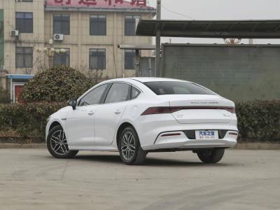 中国 BYD Qin Plus DMI 備蓄 ハイブリッド電気自動車 5 シート 販売のため