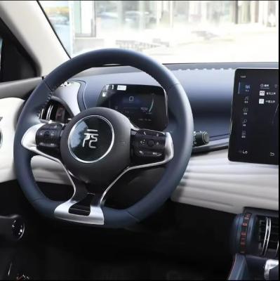 Cina Byd Song Plus EV Electric Car's Top EV Car con 520 km di autonomia e 175 km/h di velocità massima in vendita
