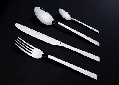 China Modern design stainless steel cutlery set for sale