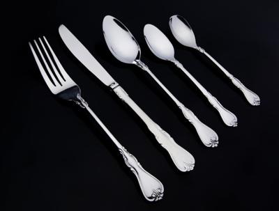China Fashion design Stainless steel cutlery head in mirror polish and handle in matte finish for sale