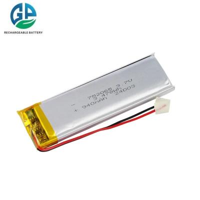 Cina KC CB IEC62133 Batteria ricaricabile LiPo 752065 940mAH Batteria Lipo con cella polimerica al litio 3.7v 10ah Batteria di tracciamento in vendita