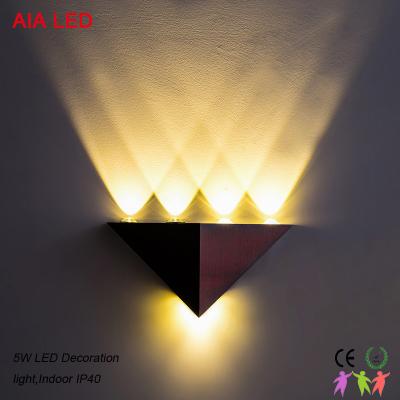 China RGB triangle 4W indoor modern LED wall lighting for corridor and for hotel decoration for sale
