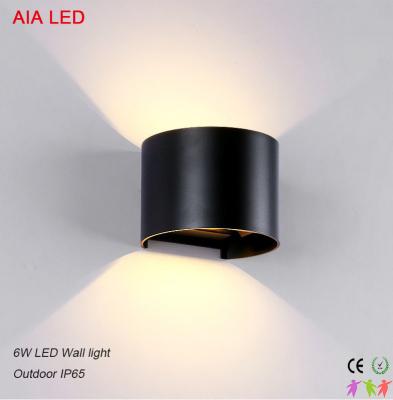 China Outdoor half round IP65 LED wall lamps for garden wall and outdoor decoration for sale