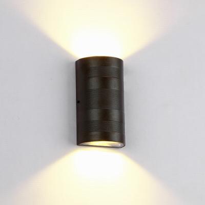 China Exterior half round IP65 COB LED wall lighting for garden wall and outdoor decoration for sale