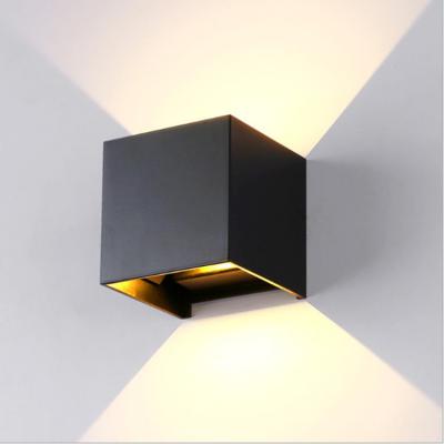 China Exterior waterproof IP65 0-90degree beam angle LED wall light for park wall for sale