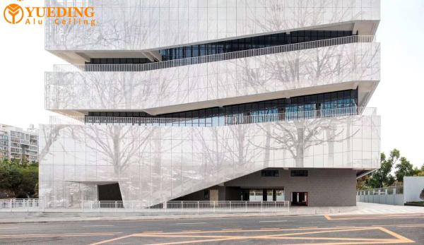 Quality 3mm Perforated Aluminum Sheet PVDF Finished Fireproof Customizable for sale