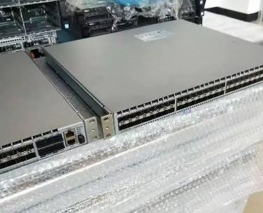 China DCS-7308X3-FM-F Professional 10-Gigabit Fibre Channel Switch with VLAN Support Function for sale