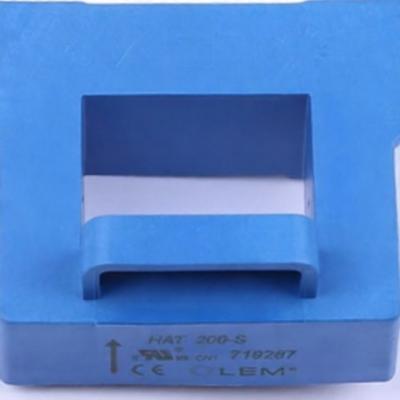 China Industrial current sensor LEM HAT200-S featuring UL 94V0 plastic case and stable analog output voltage for sale
