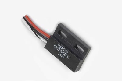 China Linear Hall Effect Sensor with Automotive Grade Protection Littelfuse 55320-30-02-A Flat Pack Design for sale