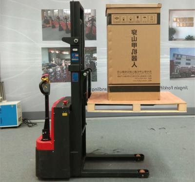 中国 歩くタイプ電気パレット スタッカー1トン充満電池との容量1.5トンの 販売のため