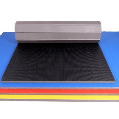 Cina Il PVC e XPE spumano rotolo Mat Judo Tatami Mat di Tatami in vendita