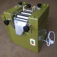 China Lipstick Grinding Machine Laboratory S65 Three-roller Grinding Machine for sale