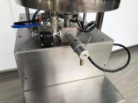 China Automatic SUS304 Lip Gloss Filling Machine Single Head Vertical 1-12ml Capacity 1500 pcs/hour for sale