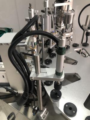 Cina SUS304 Macchina di riempimento per giradischi per linee di produzione automatiche personalizzate Eyeliner in vendita