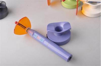 Cina Luce di trattamento dentaria di trattamento principale senza cordone variopinta della lampada 5W in vendita