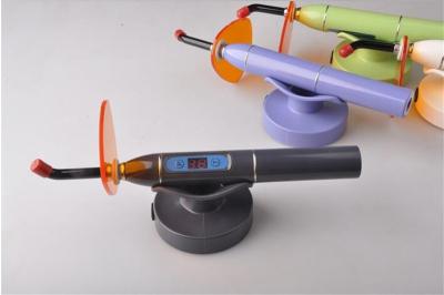 Cina Luce di trattamento dentaria di trattamento principale senza cordone variopinta della lampada 5W in vendita