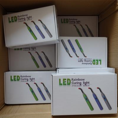 Cina Luce di trattamento dentaria di trattamento principale senza cordone variopinta della lampada 5W in vendita
