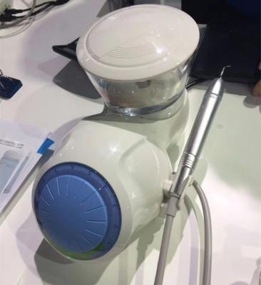 Cina Punte di lucidatura staccabili di Handpiece del LED dell'acqua automatica ultrasonica dentaria piezo-elettrica del contatore in vendita