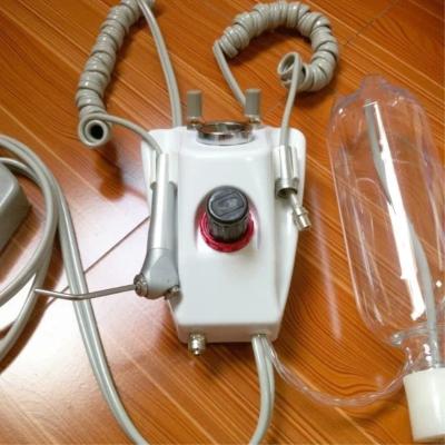 Cina Unità dentaria portatile della turbina di Dentaire del metallo di plastica con la bottiglia in vendita