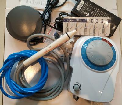 Cina Pulizia dentaria ultrasonica portatile Endodontic dei denti del contatore 33khz in vendita