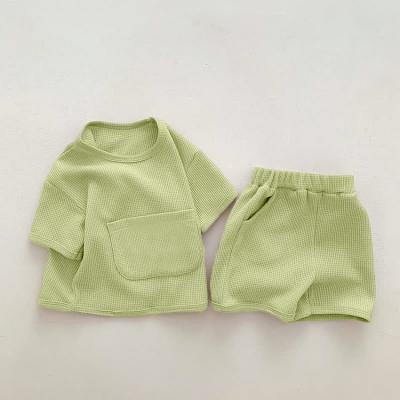 China De Wafelstof van douanepeuters Twee Stukkenborrels Geplaatst Katoenen T-stuk en van het Borrelsborduurwerk T-shirts Geplaatst de Zomerjonge geitjes Loungewear Te koop