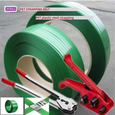 China High-strength PET plastic steel strapping 9-25mm width PET strapping green PET strapping roll for sale