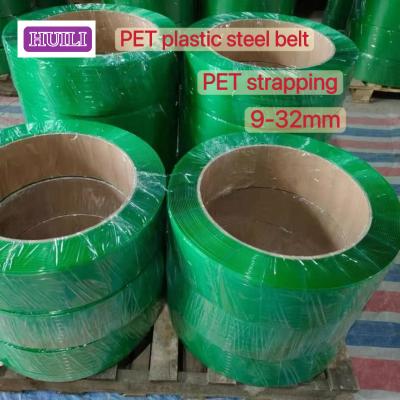 Chine bande d'emballage en PET de 9-25 mm bande d'acier en plastique en PET en palettes vertes pour les bandes de maçonnerie à vendre