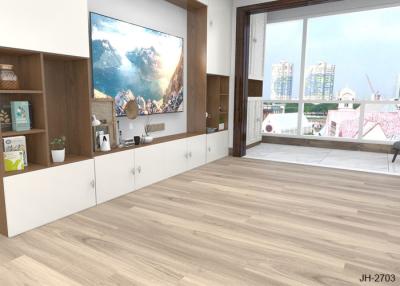 Cina 3.5-8mm SPC di lusso che pavimentano il centro rigido Piso Flotante del PVC impermeabilizzano con UV laccato in vendita