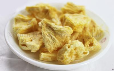 China Natural Lyophilized Fruit Freeze Dried Pineapple Fruits Sliced Backpacking Food for sale