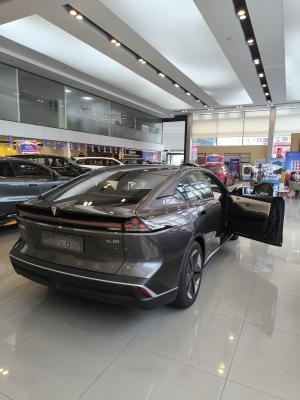 Cina 515-705km Range di crociera 100% Veicolo elettrico Chang'an Shenlan SL03 Sport Car in vendita