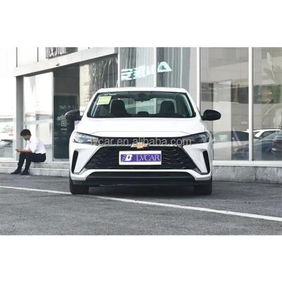 Cina 2024 Chevrolet Monza Cruze 1.5L Sedana Fotocamera a LED Legno elettrico Bianco Standard Turbo in vendita