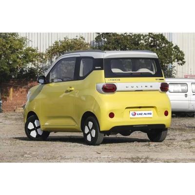 Cina Volante sinistro Wuling Hongguang Mini EV con batteria da 13,8kwh e autonomia da 120 km in vendita